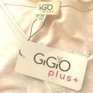 gigio plus | Tops | Gigio Plus Raw Seam Tiered Peplum Top Oatmeal ...